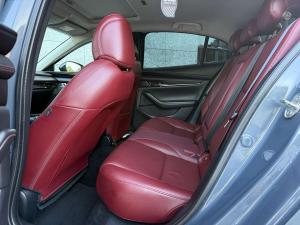 Grey Mazda 3 2023 in Klaipeda, with an engine capacity of 2.49 L and mileage of 23 thousand km for 16900 €, photo 18 on AUTOMOTO.COM.LV