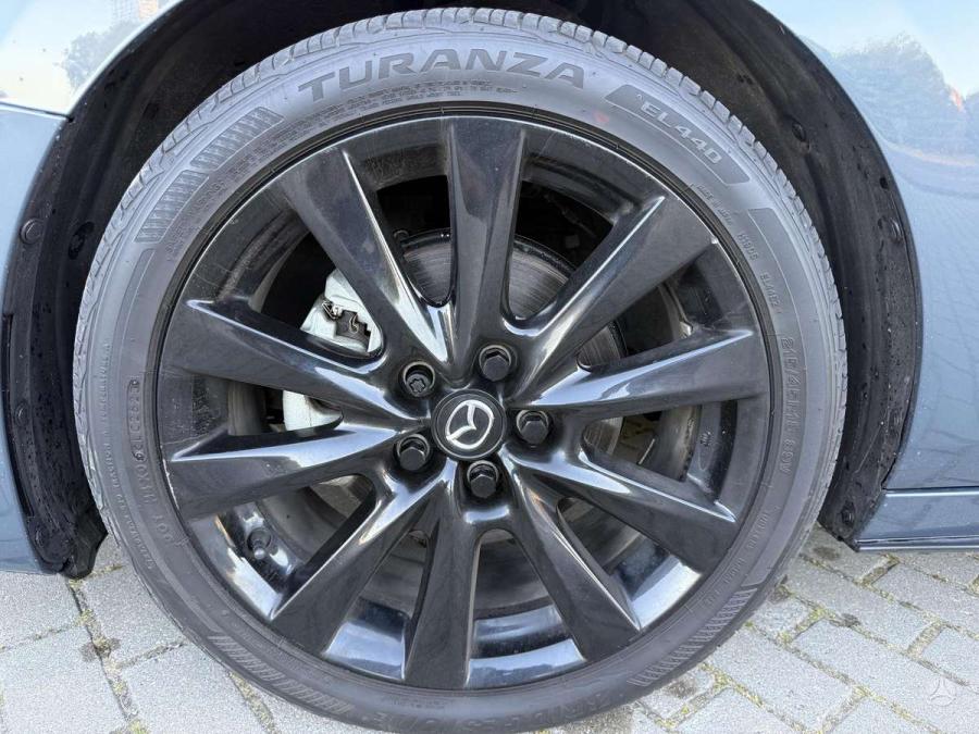 Grey Mazda 3 2023 in Klaipeda, with an engine capacity of 2.49 L and mileage of 23 thousand km for 16900 €, photo 20 on AUTOMOTO.COM.LV