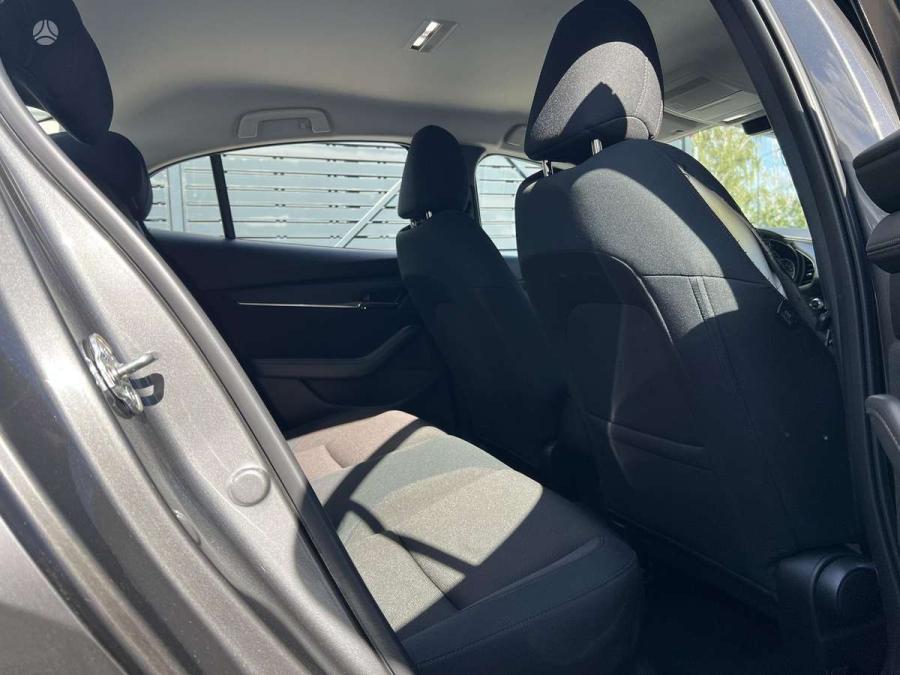 Pelēks Mazda 3 2026 Kauņa, ar dzinēja tilpumu 2.49 L un nobraukumu 3 tūkst. km par 13900 €, foto 16 vietnē AUTOMOTO.COM.LV