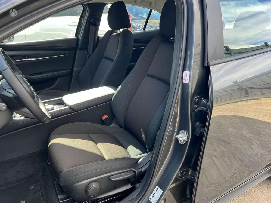 Pelēks Mazda 3 2026 Kauņa, ar dzinēja tilpumu 2.49 L un nobraukumu 3 tūkst. km par 13900 €, foto 19 vietnē AUTOMOTO.COM.LV