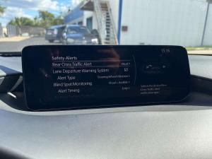 Pelēks Mazda 3 2026 Kauņa, ar dzinēja tilpumu 2.49 L un nobraukumu 3 tūkst. km par 13900 €, foto 30 vietnē AUTOMOTO.COM.LV