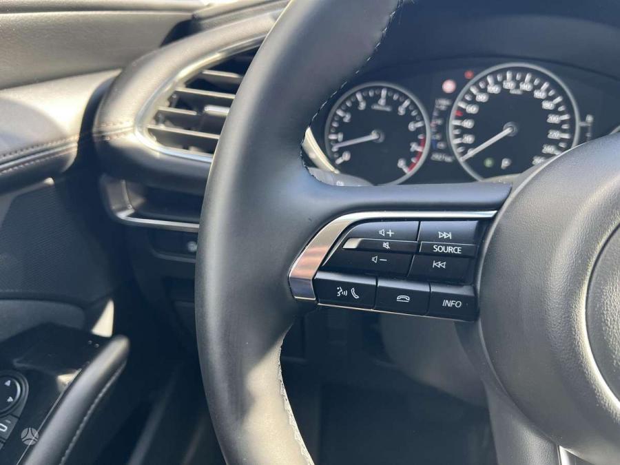 Pelēks Mazda 3 2026 Kauņa, ar dzinēja tilpumu 2.49 L un nobraukumu 3 tūkst. km par 13900 €, foto 38 vietnē AUTOMOTO.COM.LV