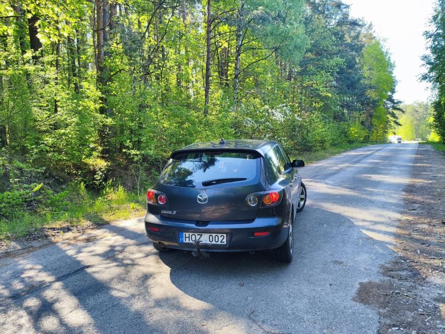 Mazda 3 2006 in Alytus, with an engine capacity of 1.60 L and mileage of 246 thousand km for 950 €, photo 3 on AUTOMOTO.COM.LV
