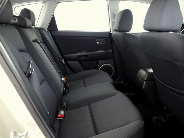 Mazda 3 2006 Tallina, ar dzinēja tilpumu 1.60 L un nobraukumu 92 tūkst. km par 1099 €, foto 7 vietnē AUTOMOTO.COM.LV