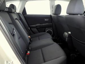 Мазда 3 2006 в Таллин, объемом двигателя 1.60 л и пробегом 92 тыс. км за 1099 €, фото 15 на AUTOMOTO.COM.LV