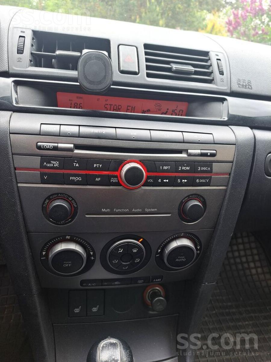 Mazda 3 2007 in Jekabpils, with an engine capacity of 1.60 L and mileage of 257 thousand km for 1300 €, photo 12 on AUTOMOTO.COM.LV