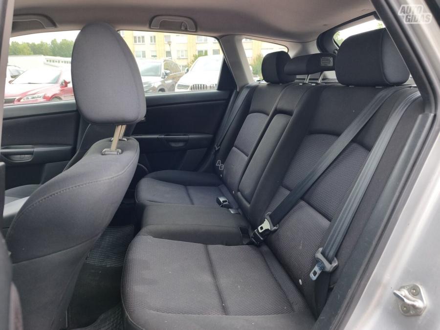 Mazda 3 2007 in Vilnius, with an engine capacity of 1.60 L and mileage of 280 thousand km for 1100 €, photo 15 on AUTOMOTO.COM.LV