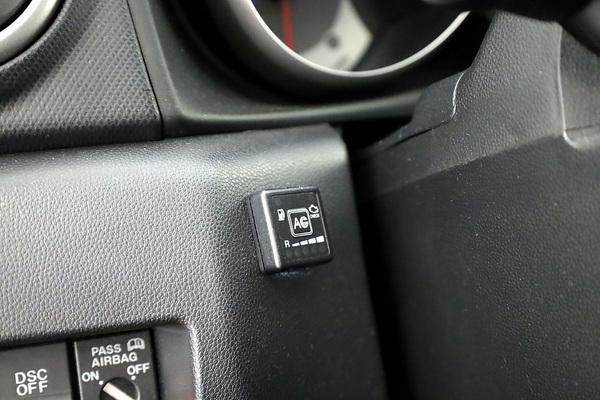 Mazda 3 2007 in Tallinn, with an engine capacity of 1.60 L and mileage of 146 thousand km for 799 €, photo 8 on AUTOMOTO.COM.LV