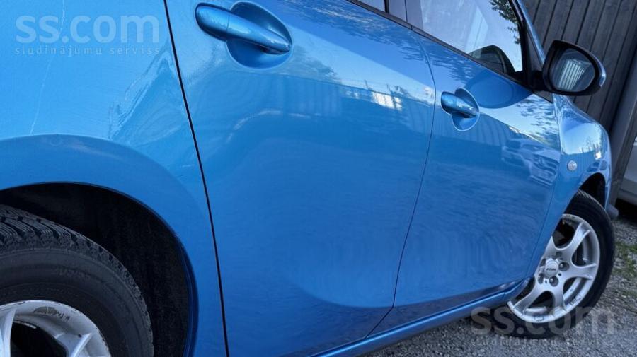 Mazda 3 2009 in Riga, with an engine capacity of 1.60 L and mileage of 333 thousand km for 1590 €, photo 6 on AUTOMOTO.COM.LV