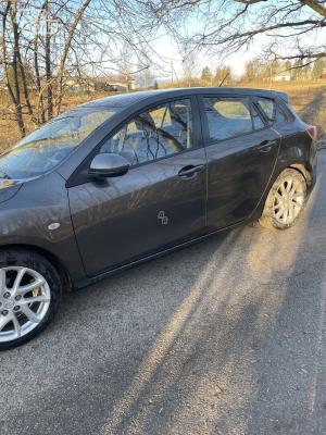 Mazda 3 2012 in Radviliskis, with an engine capacity of 1.60 L and mileage of 232 thousand km for 2950 €, photo 4 on AUTOMOTO.COM.LV