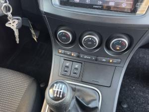 Mazda 3 2013 in Silute, with an engine capacity of 1.60 L and mileage of 236 thousand km for 2999 €, photo 19 on AUTOMOTO.COM.LV