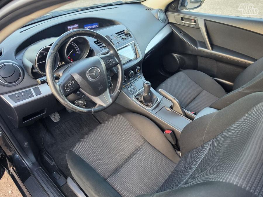 Mazda 3 2013 in Silute, with an engine capacity of 1.60 L and mileage of 236 thousand km for 2999 €, photo 24 on AUTOMOTO.COM.LV