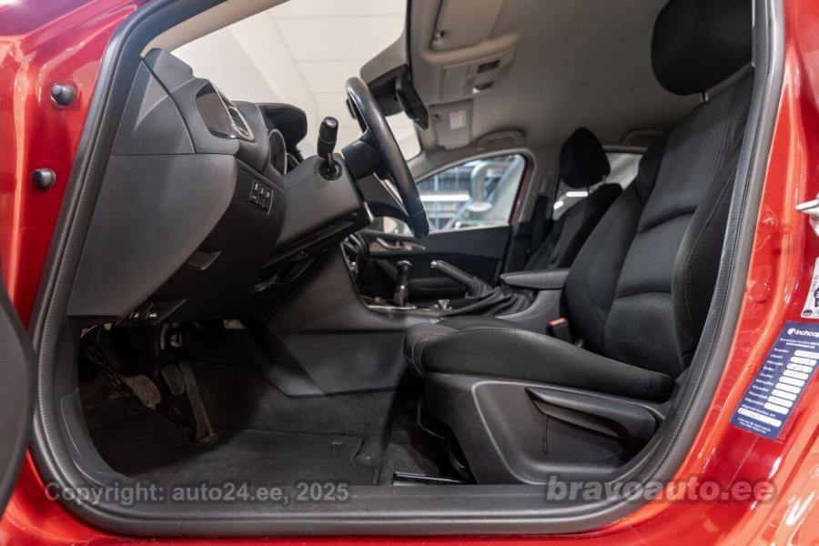 Mazda 3 2014 in Tallinn, with an engine capacity of 2.00 L and mileage of 213 thousand km for 7990 €, photo 5 on AUTOMOTO.COM.LV