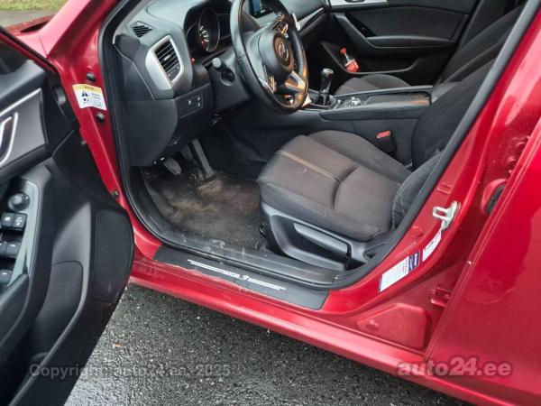 Mazda 3 2017 in Tallinn, with an engine capacity of 2.00 L and mileage of 104 thousand km for 11400 €, photo 4 on AUTOMOTO.COM.LV