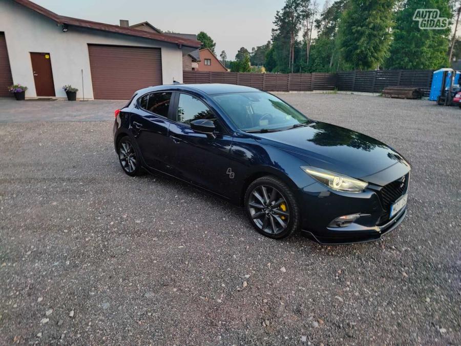 Mazda 3 2017 in Vilnius, with an engine capacity of 2.20 L and mileage of 250 thousand km for 10000 €, photo 1 on AUTOMOTO.COM.LV