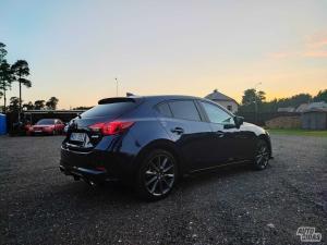 Mazda 3 2017 in Vilnius, with an engine capacity of 2.20 L and mileage of 250 thousand km for 10000 €, photo 3 on AUTOMOTO.COM.LV