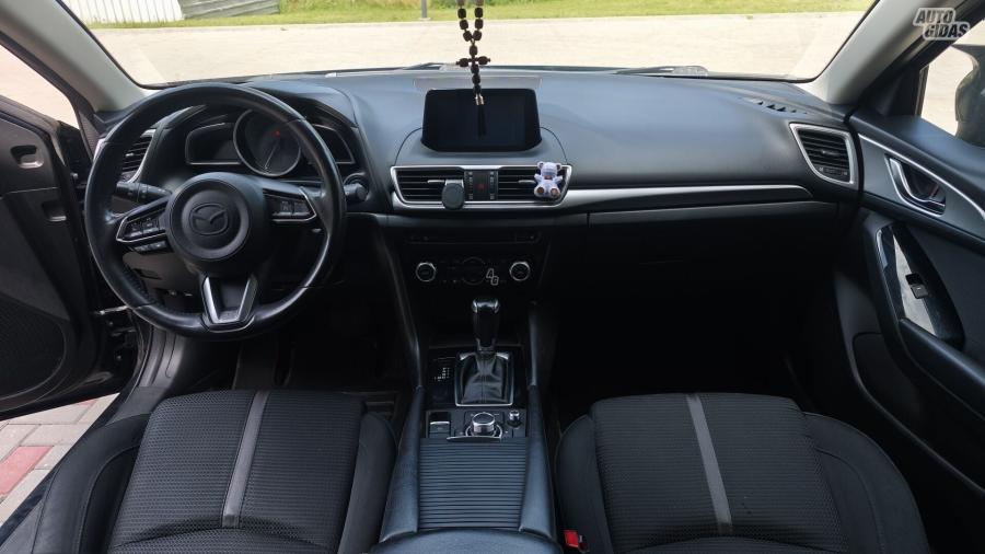Mazda 3 2017 in Vilnius, with an engine capacity of 2.20 L and mileage of 250 thousand km for 10000 €, photo 8 on AUTOMOTO.COM.LV