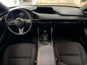 Mazda 3 2019 in Vilnius, with an engine capacity of 2.00 L and mileage of 116 thousand km for 16500 €, photo 9 on AUTOMOTO.COM.LV