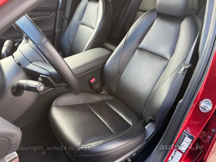 Mazda 3 2020 in Riga, with an engine capacity of 2.00 L and mileage of 52 thousand km for 20500 €, photo 8 on AUTOMOTO.COM.LV