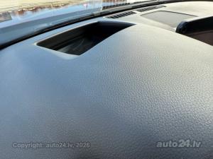 Mazda 3 2020 in Riga, with an engine capacity of 2.00 L and mileage of 52 thousand km for 20500 €, photo 16 on AUTOMOTO.COM.LV
