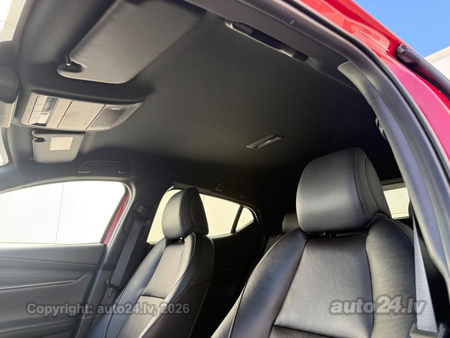 Mazda 3 2020 in Riga, with an engine capacity of 2.00 L and mileage of 52 thousand km for 20500 €, photo 19 on AUTOMOTO.COM.LV