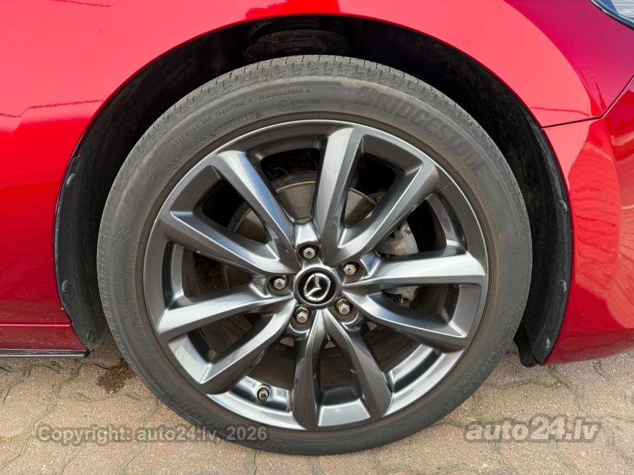 Mazda 3 2020 in Riga, with an engine capacity of 2.00 L and mileage of 52 thousand km for 20500 €, photo 22 on AUTOMOTO.COM.LV