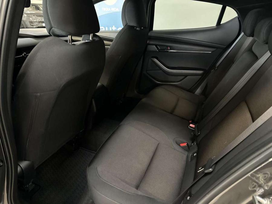 Mazda 3 2020 in Vilnius, with an engine capacity of 2.00 L and mileage of 53 thousand km for 17500 €, photo 11 on AUTOMOTO.COM.LV