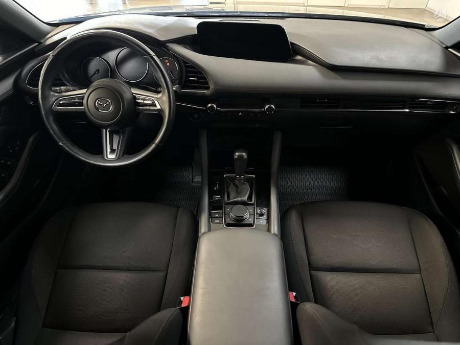Mazda 3 2020 in Vilnius, with an engine capacity of 2.00 L and mileage of 53 thousand km for 17500 €, photo 12 on AUTOMOTO.COM.LV