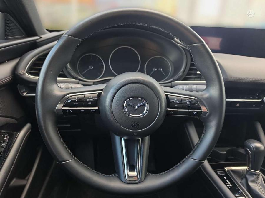 Mazda 3 2025 in Klaipeda, with an engine capacity of 2.50 L and mileage of 13 thousand km for 22491 €, photo 16 on AUTOMOTO.COM.LV