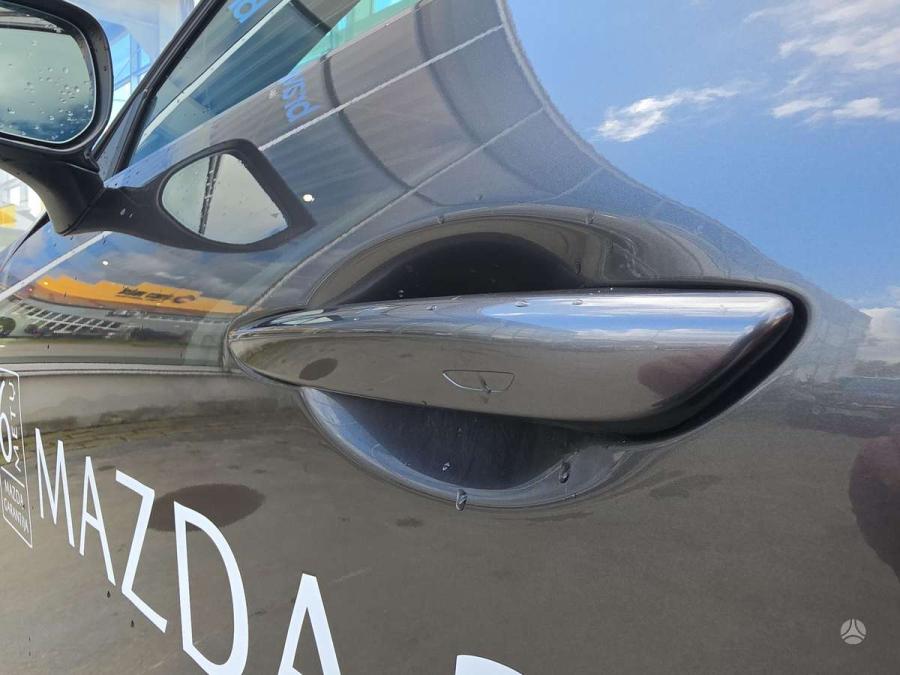 Mazda 3 2025 in Klaipeda, with an engine capacity of 2.50 L and mileage of 13 thousand km for 22491 €, photo 28 on AUTOMOTO.COM.LV