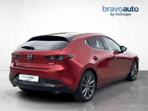 Red Mazda 3 2019 in Klaipeda, with an engine capacity of 2.00 L and mileage of 105 thousand km for 16900 €, photo 6 on AUTOMOTO.COM.LV