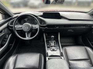 Red Mazda 3 2019 in Klaipeda, with an engine capacity of 2.00 L and mileage of 105 thousand km for 16900 €, photo 15 on AUTOMOTO.COM.LV
