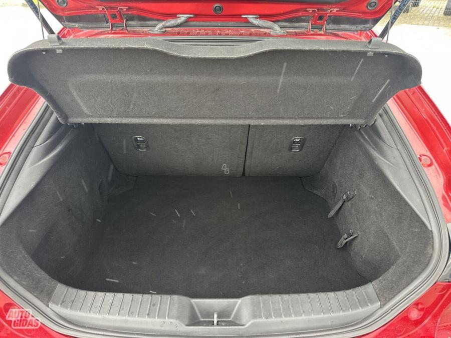 Red Mazda 3 2019 in Klaipeda, with an engine capacity of 2.00 L and mileage of 105 thousand km for 16900 €, photo 29 on AUTOMOTO.COM.LV