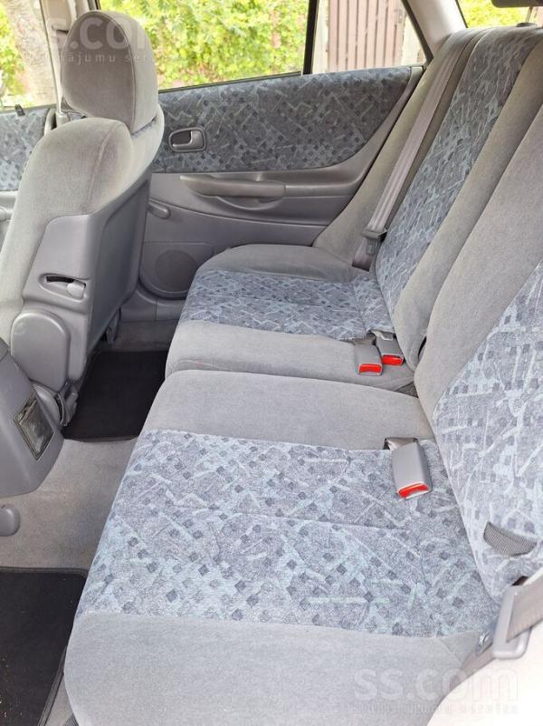 Sarkans Mazda 3 1999 Rīga, ar dzinēja tilpumu 1.50 L un nobraukumu 103 tūkst. km par 800 €, foto 4 vietnē AUTOMOTO.COM.LV