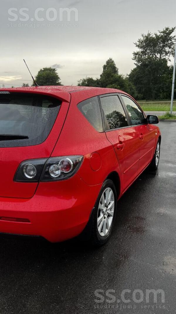 Sarkans Mazda 3 2006 Rīga, ar dzinēja tilpumu 1.60 L un nobraukumu 263 tūkst. km par 1000 €, foto 3 vietnē AUTOMOTO.COM.LV