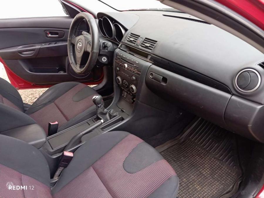 Красный Мазда 3 2006 в Мажейкяй, объемом двигателя 1.60 л и пробегом 105 тыс. км за 900 €, фото 7 на AUTOMOTO.COM.LV