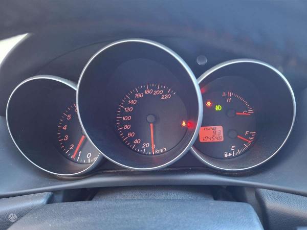 Мазда 3 2006 в Мажейкяй на AUTOMOTO.COM.LV Красный Мазда 3 2006 в Мажейкяй, объемом двигателя 1.60 л и пробегом 105 тыс. км за 900 €, фото 8 на AUTOMOTO.COM.LV