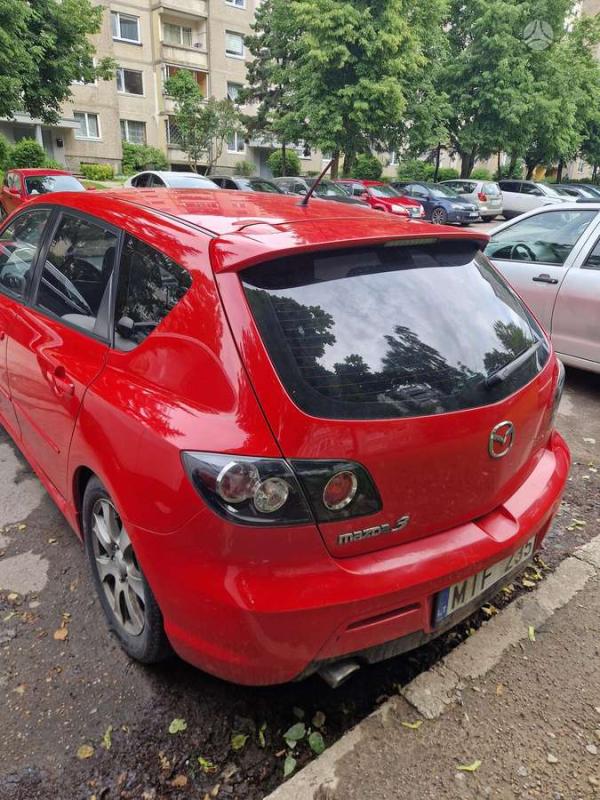 Red Mazda 3 2007 in Kaunas, with an engine capacity of 2.00 L and mileage of 274 thousand km for 1000 €, photo 4 on AUTOMOTO.COM.LV
