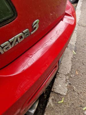 Sarkans Mazda 3 2007 Kauņa, ar dzinēja tilpumu 2.00 L un nobraukumu 274 tūkst. km par 1000 €, foto 9 vietnē AUTOMOTO.COM.LV