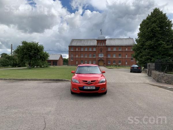 Red Mazda 3 2007 in Rezekne, with an engine capacity of 2.00 L and mileage of 157 thousand km for 1290 €, photo 2 on AUTOMOTO.COM.LV
