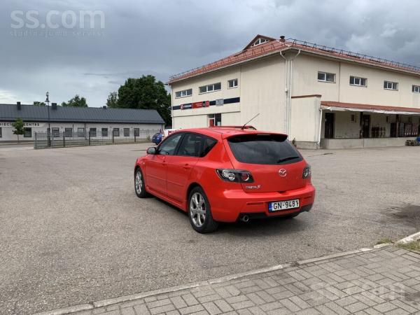 Red Mazda 3 2007 in Rezekne, with an engine capacity of 2.00 L and mileage of 157 thousand km for 1290 €, photo 5 on AUTOMOTO.COM.LV