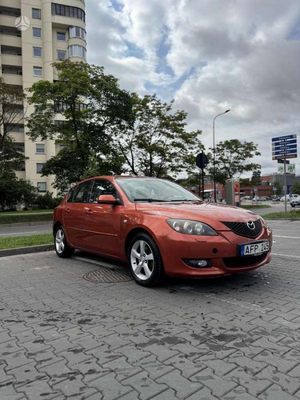 Sarkans Mazda 3 2007 Viļņa, ar dzinēja tilpumu 1.60 L un nobraukumu 185 tūkst. km par 1550 €, foto 1 vietnē AUTOMOTO.COM.LV