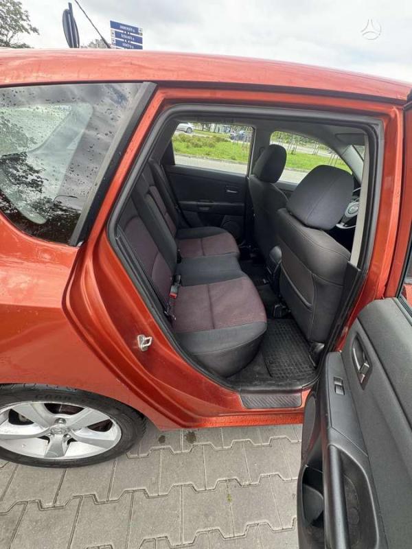 Sarkans Mazda 3 2007 Viļņa, ar dzinēja tilpumu 1.60 L un nobraukumu 185 tūkst. km par 1550 €, foto 10 vietnē AUTOMOTO.COM.LV