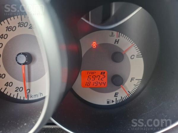 Mazda 3 2007 Rēzekne vietnē Sarkans Mazda 3 2007 Rēzekne, ar dzinēja tilpumu 1.60 L un nobraukumu 182 tūkst. km par 1500 €, foto 10 vietnē AUTOMOTO.COM.LV