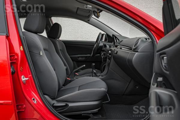 Red Mazda 3 2008 in Riga, with an engine capacity of 1.60 L and mileage of 199 thousand km for 1995 €, photo 8 on AUTOMOTO.COM.LV