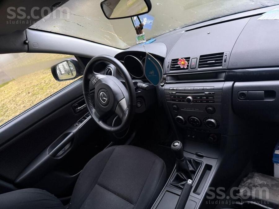 Red Mazda 3 2008 in Riga, with an engine capacity of 1.60 L and mileage of 80 thousand km for 550 €, photo 5 on AUTOMOTO.COM.LV