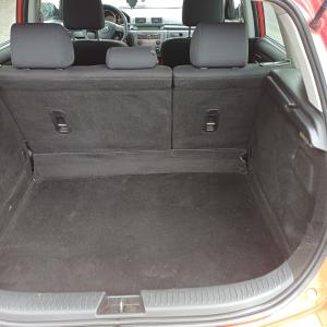 Red Mazda 3 2008 in Tallinn, with an engine capacity of 1.60 L and mileage of 211 thousand km for 2150 €, photo 21 on AUTOMOTO.COM.LV