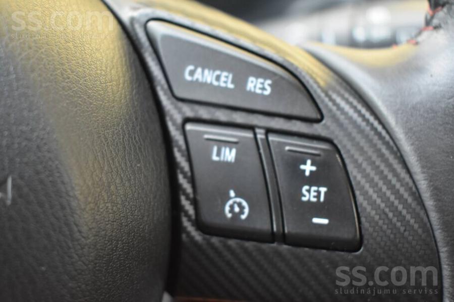 Sarkans Mazda 3 2013 Talsi, ar dzinēja tilpumu 2.20 L un nobraukumu 255 tūkst. km par 6000 €, foto 14 vietnē AUTOMOTO.COM.LV