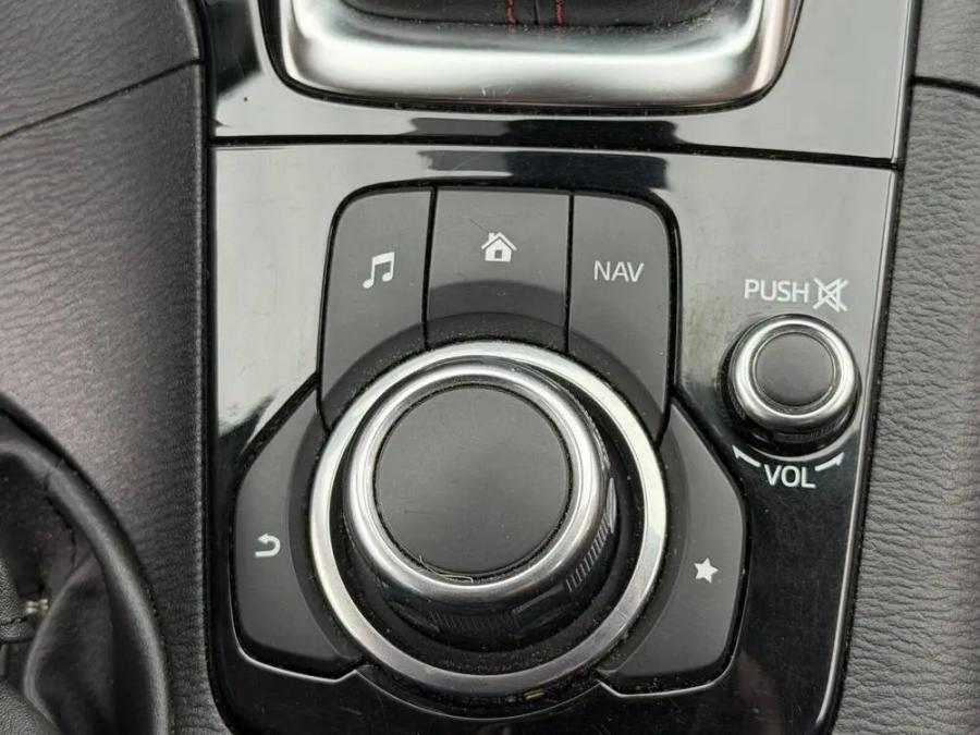 Sarkans Mazda 3 2014 Rīga, ar dzinēja tilpumu 2.00 L un nobraukumu 150 tūkst. km par 5000 €, foto 17 vietnē AUTOMOTO.COM.LV