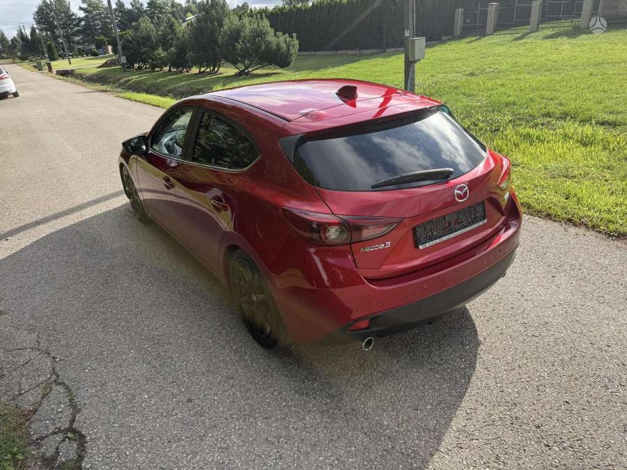 Red Mazda 3 2014 in Kaunas, with an engine capacity of 2.20 L and mileage of 298 thousand km for 5800 €, photo 8 on AUTOMOTO.COM.LV